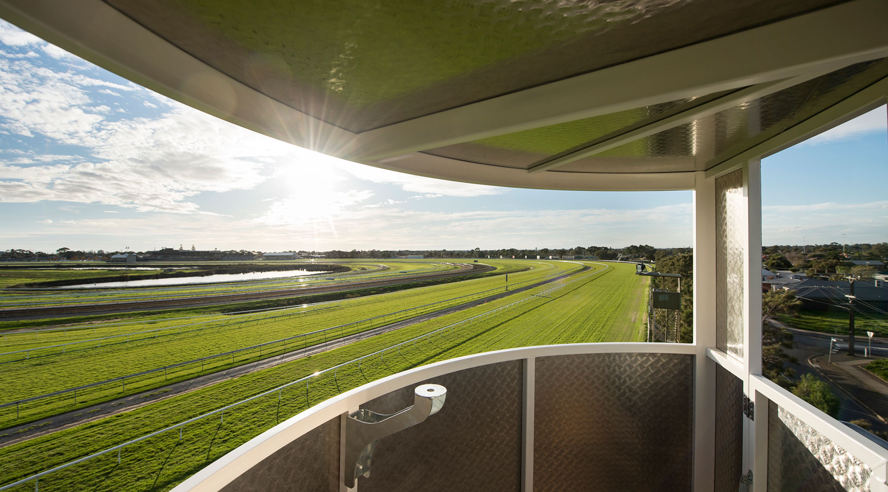 Horse Racing Stewards Towers | Steward Tower | Simtrack